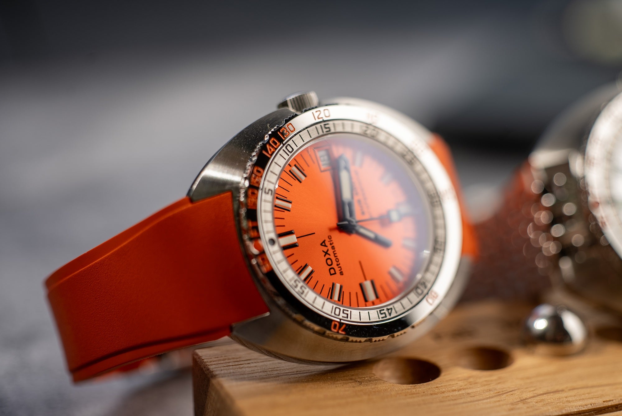 DOXA SUB 200T – Time+Tide Watches