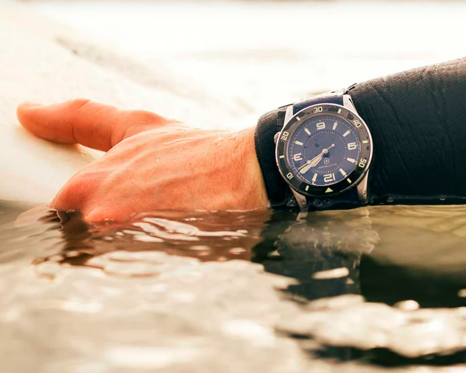 Elliot Brown Heritage Diver – Time+Tide Watches AU